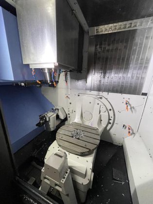 2020 DOOSAN DVF5000 5-Axis CNC Vertical Machining Center in San Dimas ...