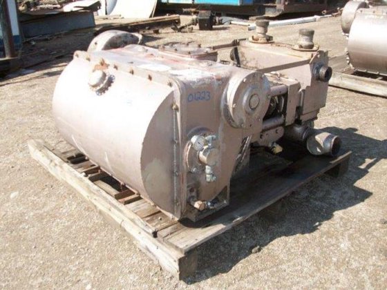 DOWELL PG03 4.5x5 Triplex Cementing Pump in Neilburg, Saskatchewan, Canada