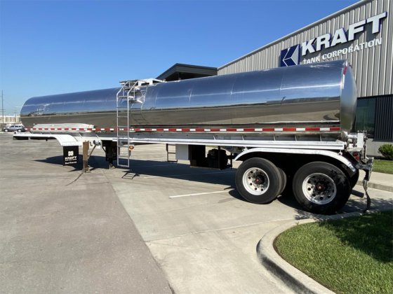 2013 WALKER 6500 GALLON NON CODE TANK WITH GAS POWERED PUMP in Kansas ...