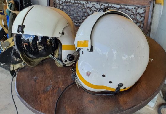 Helicopter helmets in Rome, Lazio, Italy