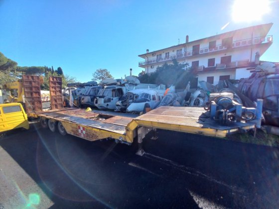 1982 Cometto gls semi-trailer trailer with 20t hydraulic winch in Rome ...