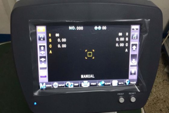 Optica Maquina de queratometria Keratometry machine with corneal ...