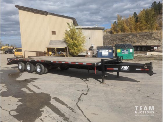 2003 SWS 30 Ft TRI/A Dually Flat Deck Trailer in Armstrong, British ...