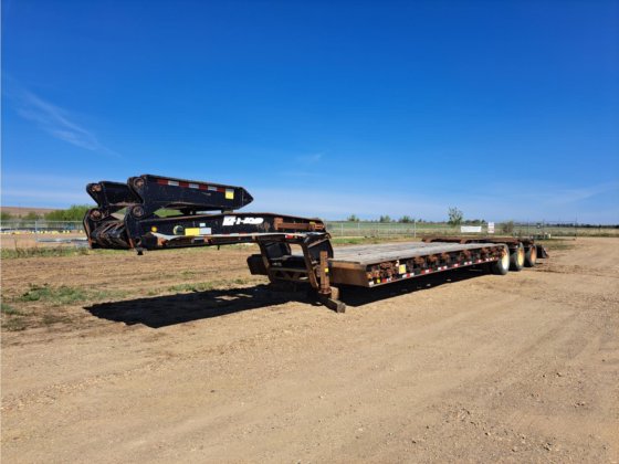 2012 BWS Ez2load TRI/A Lowboy in Pouce Coupe, British Columbia, Canada