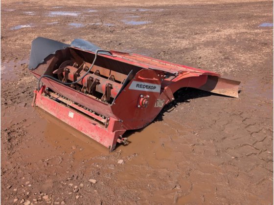 Redekop 2250 Combine Chopper in Taber, Alberta, Canada