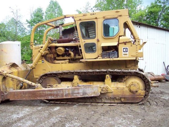 1976 CATERPILLAR D8K in Pikeville, KY, USA