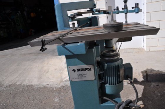 Scripta manual pantograph in Valencia, Spain
