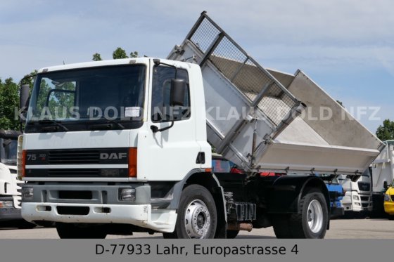 DAF F 75.300 3 side tipper analog speedometer sheet in Lahr, Germany