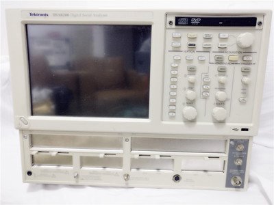 Tektronix DSA8200 Digital Serial Analyzer Sampling Oscilloscope in ...
