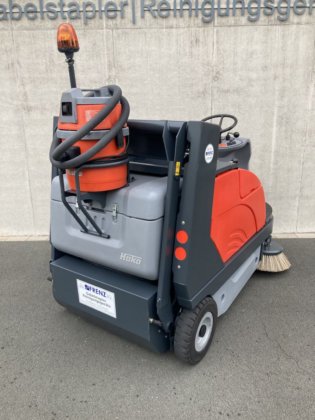 2017 Hako Sweepmaster B1200RH in Braunschweig, Germany