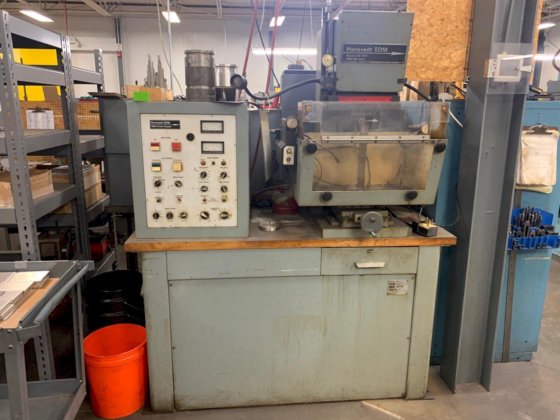 1982 30 AMP HANSVEDT SM-150 B RAM TYPE EDM MACHINE in Bannockburn, IL, USA