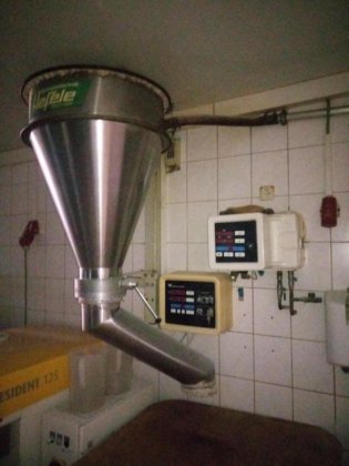 1990 Hefele 2 x 3 Tonnen in Stolpen, Saxony, Germany