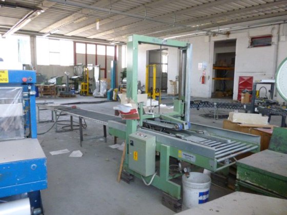 LEGAMATIC TAPING MACHINE WITH ROLLER CONVEYOR in Milan, Lombardy, Italy
