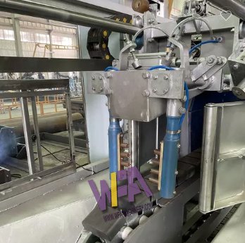 Professional Pork Automatic Electric Stunner Conveyor for Complete Pig ...