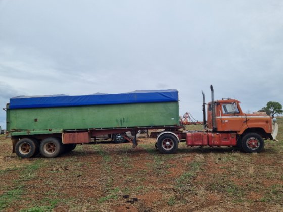 International S-Line Prime Mover & TOA Bogie Tipper in Cudal, Australia