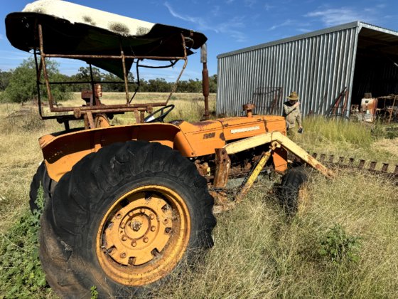 Fiat 615 tractor w/stick rake & blade in Ootha, Australia