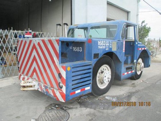 Hough-Paymover T-300 in Miami, FL, USA