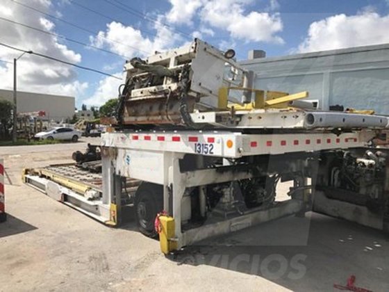 1993 FMC Commander 15 STD in Miami, FL, USA