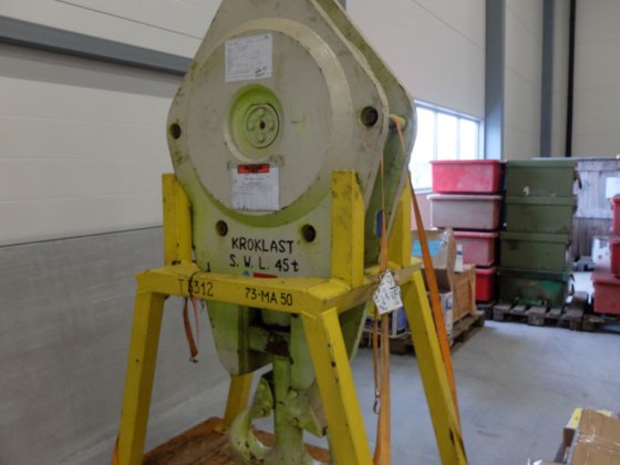 NOV Molde Crane / Stalprodukter Craneblock in Ågotnes, Norway