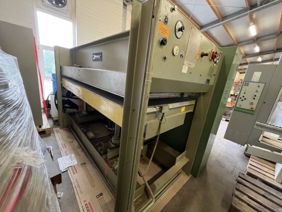 Joos veneering press stack press 103759 in Petershagen, North Rhine ...