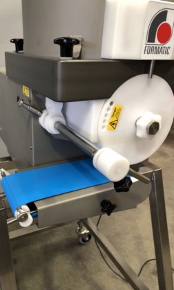 Formatic Burger Machine R2200 in Goes, Netherlands