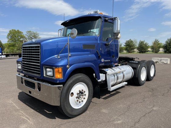 2017 Mack CHU613 in Ephrata, PA, USA