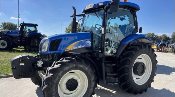 2009 NEW HOLLAND T6010 Plus tractor in Orosháza, Hungary