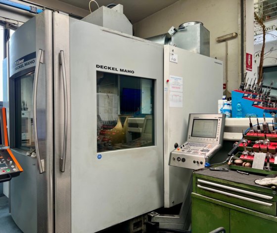 2006 5 axis machining center DMG DMC 75 V LINEAR in Albairate, Lombardy ...