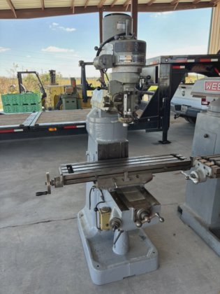 Supermax Milling Machine 9" x 42" Table Step Pulley 1 HP 3 Phase Knee ...