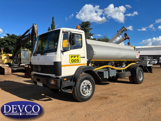 1996 Mercedes-Benz Diesel Tanker Truck in Meyerton, South Africa