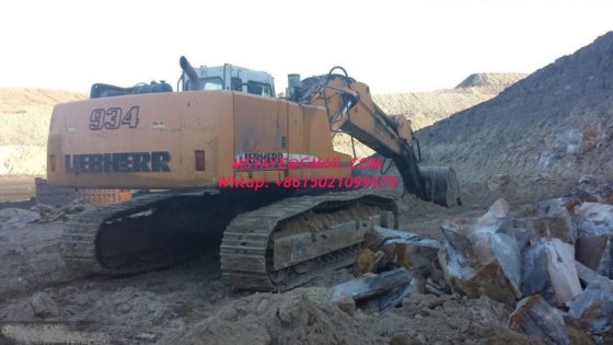 Liebherr 934 excavator excavators digger in Shanghai, Shanghai, China
