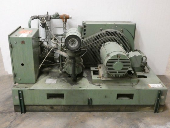 Gardner-Denver Screw Drive Air Compressor Model EJBRFA in Chico, TX, USA