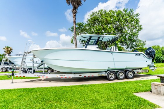 2026 Invincible 33 CAT in Katy, TX, USA