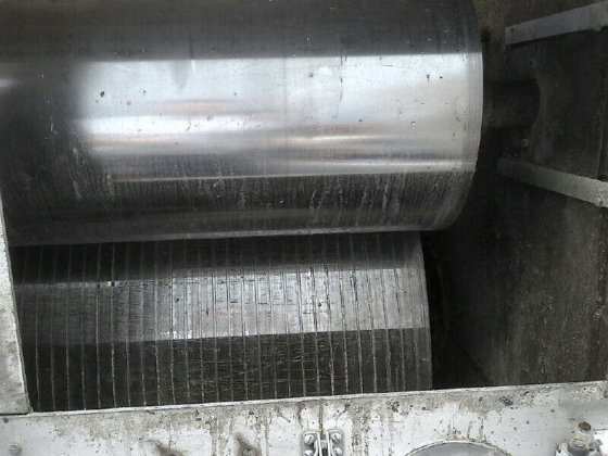 FLAKER, DRUM, 48'' X 48'', 50SF, SS, ROLL FEED, VAPORTITE ENCLOSURE in ...