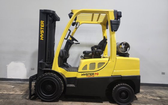 2017 HYSTER H70FT in Chicago, IL, USA