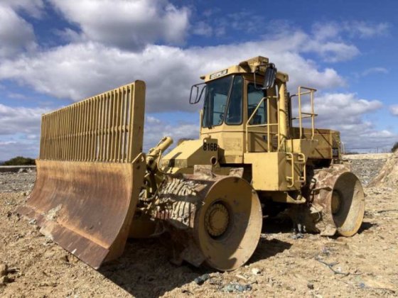 1994 CATERPILLAR 816B in Samut Prakan, Thailand