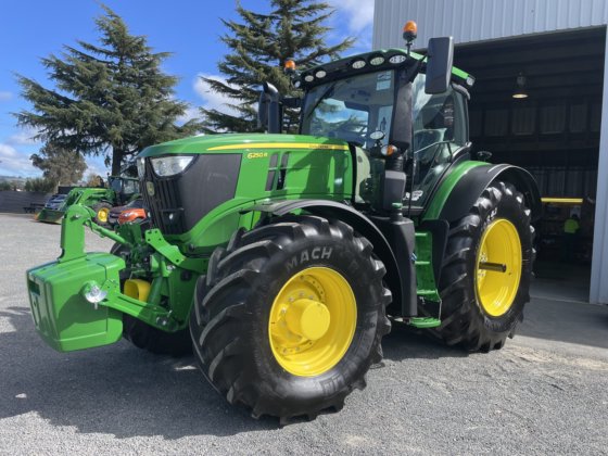 2022 John Deere 6250R in Morrinsville, New Zealand