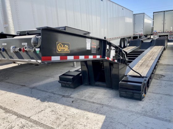 2024 WITZCO CHALLENGER Lowboy Trailers in Indianapolis, IN, USA