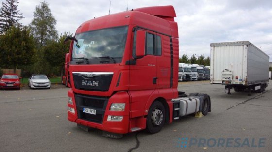 2015 MAN TGX 18.440 4X2 XLX LOW DECK EURO 6 in Brno, Czech Republic