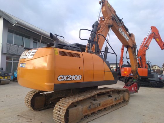 2018 CASE CX 210 D T in Belluno, Italy