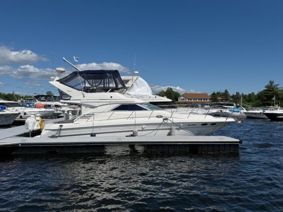 1997 40' Sea Ray in Georgian Bay, Ontario, Canada