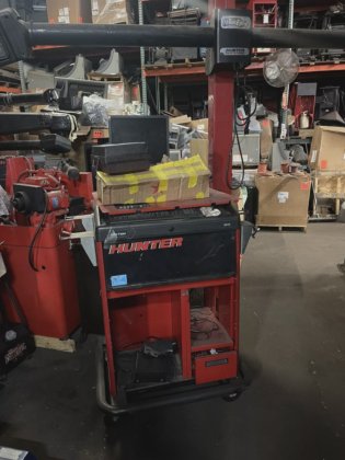 Hunter Hawkeye Wheel Alignment machine in Miami, FL, USA