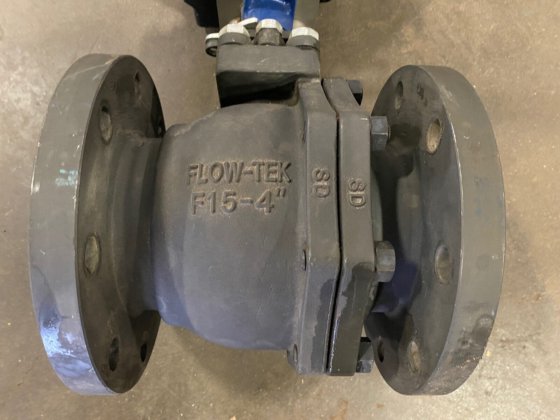 Flow-Tek F15-4" WCB Flanged Ball Valve Flowserve UltraSwitch Ball ...
