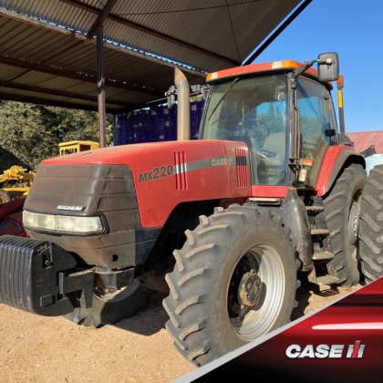2002 Case IH Magnum MX220 in Kempton Park, South Africa