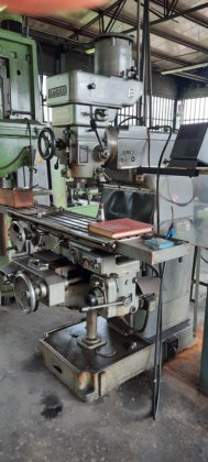 RAMBAUDI M3 MILLING MACHINE DISPLAYED UNIVERSAL MILLING MACHINE MILLING ...