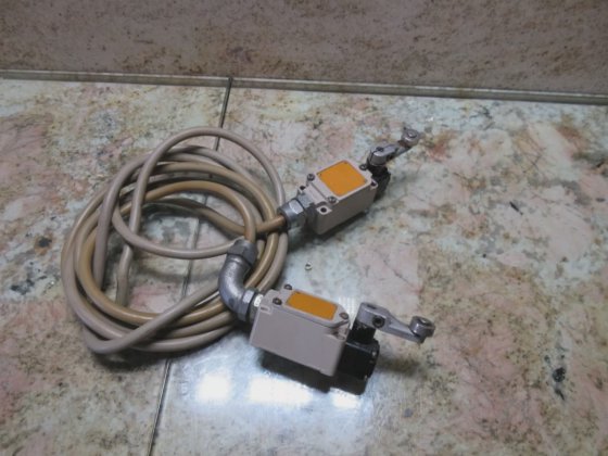 OMRON SAFETY LIMIT SWITCH UNIT 0630R2 CNC TSUGAMI MA3H CNC 2 PCS in Los ...