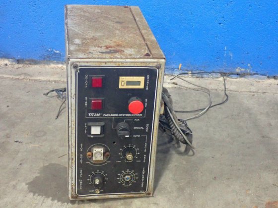 TITAN PACKAGING SYSTEMS CONTROL PANEL & COUNTER in Watertown, WI, USA