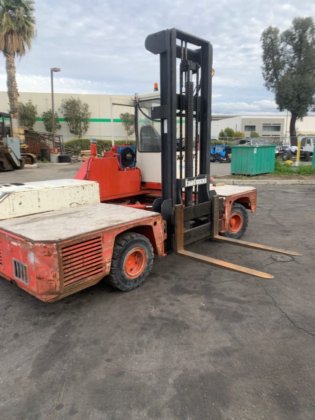 FANTUZZI SIDE LOADER DIESEL FORKLIFT in Euclid, OH, USA