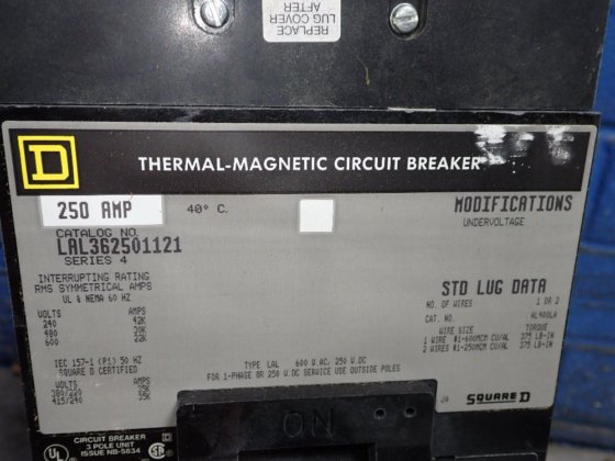 SQUARE D CIRCUIT BREAKER in Euclid, OH, USA