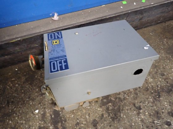 SQUARE D Bus Plug in Euclid, OH, USA